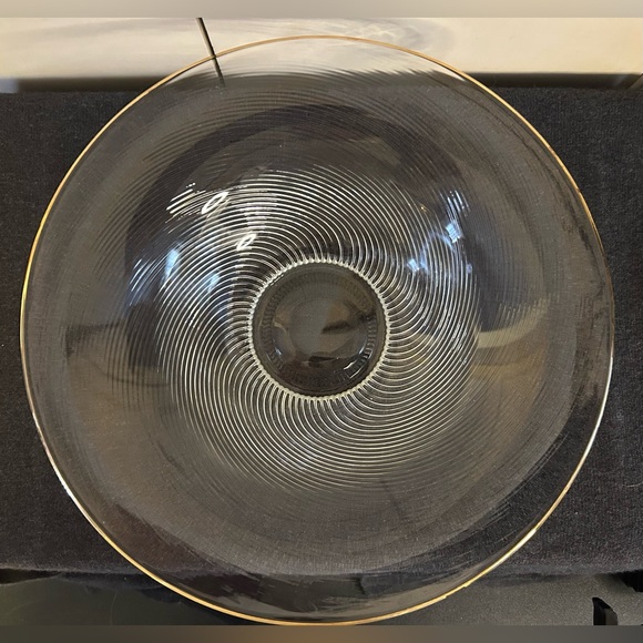 Accents | Vintage 12in Ribbed Glass Swirl Textured With Bowl Gold Rim ...